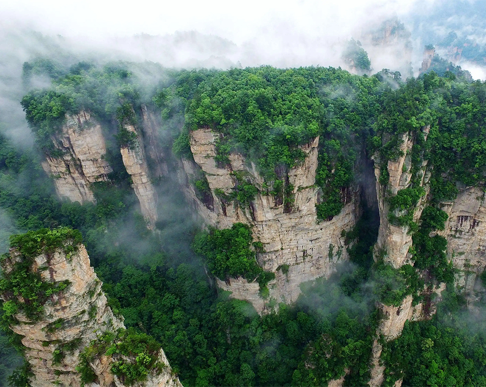 Zhangjiajie Travel Guide with Useful Information and Tours